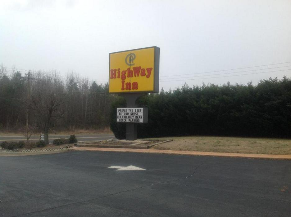 Highway Inn - ReservationDesk.com