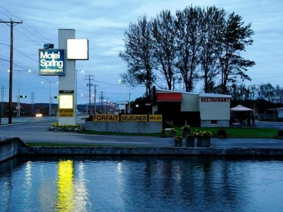 Motel Spring - ReservationDesk.com