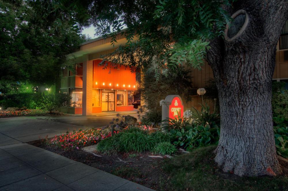 Days Inn by Wyndham Mountain View - Mountain View, California | Travelpass