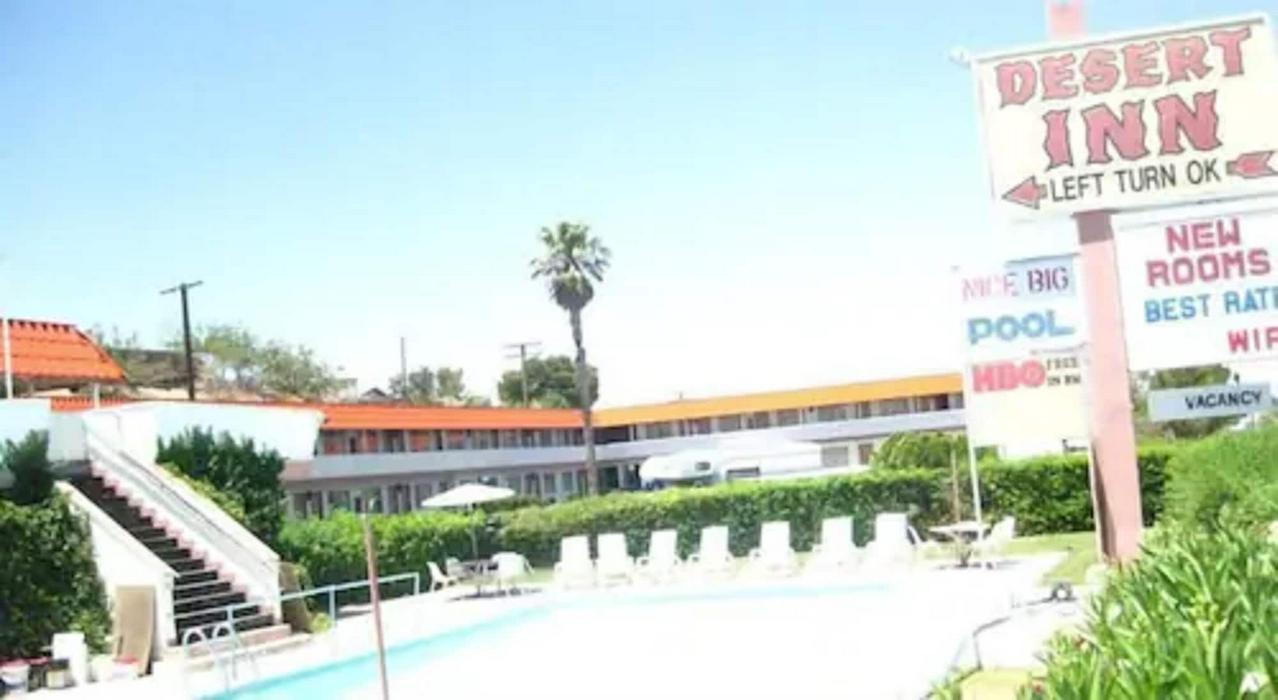 Desert Inn Motel - ReservationDesk.com