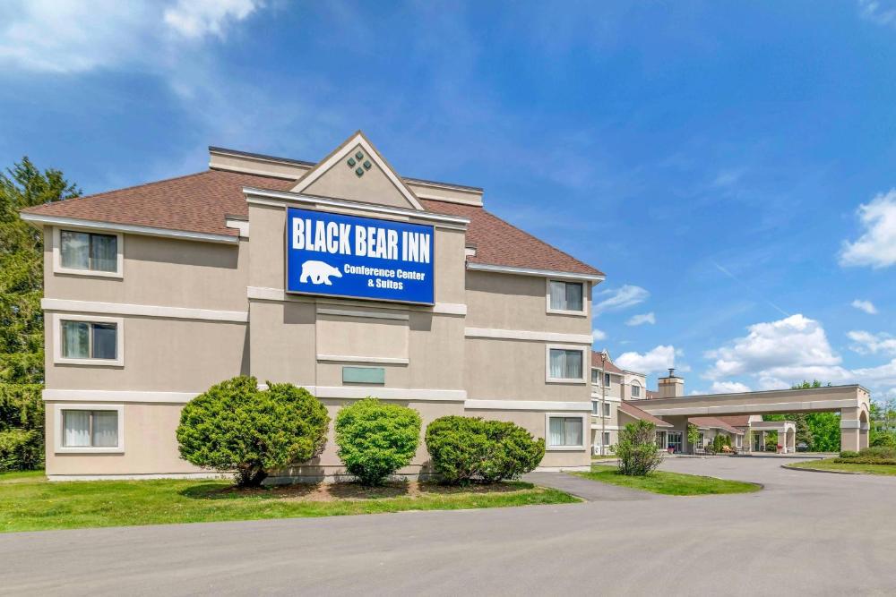 Black Bear Inn, Ascend Hotel Collection - Orono, Maine | Nitecrawler